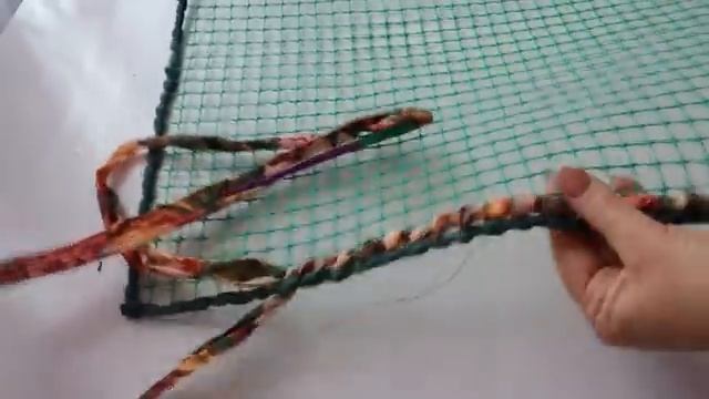 Родственники смеялись над моим увлечением собирать старые простыни. А теперь тоже их собирают