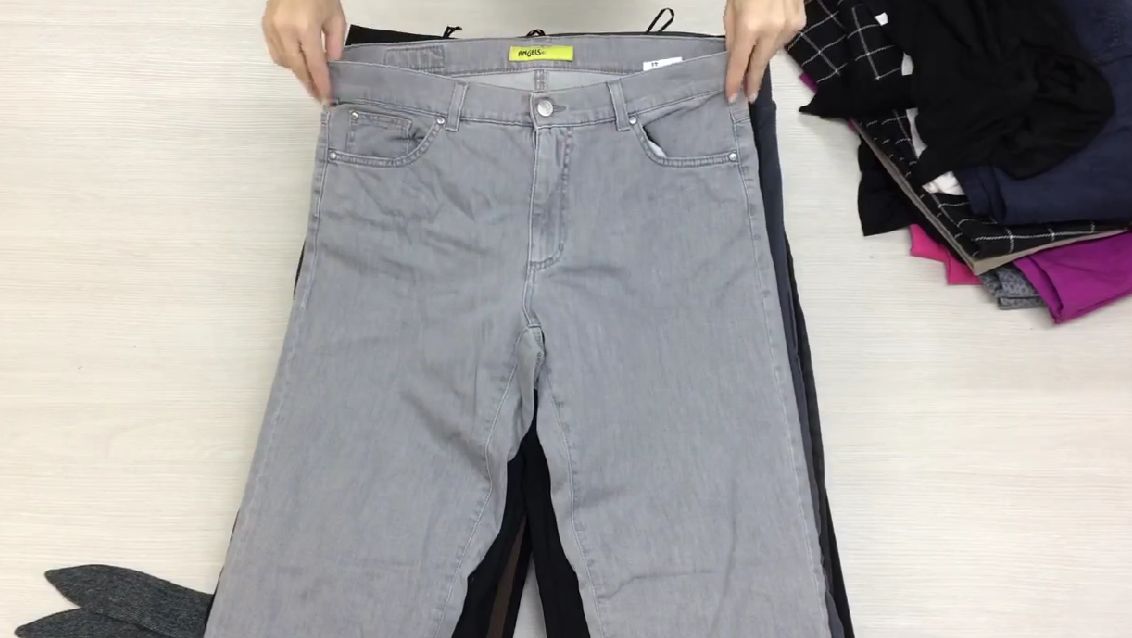 ж269. Брюки и джинсы женские