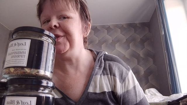 подарок за победу в сп "свяжем носочки для мамы и дочки"