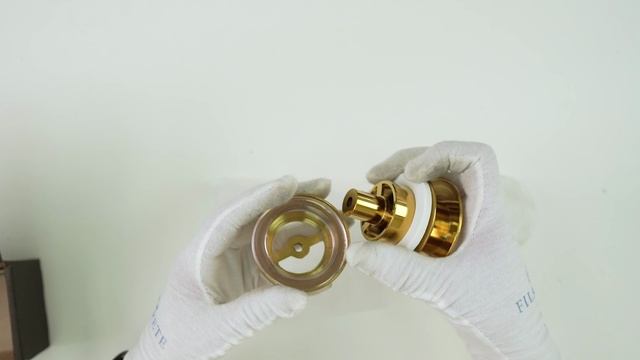 Донный клапан для раковины Filarete FL75GL универсальный, золотой брашированный