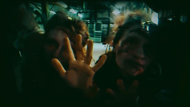 Не совсем история игрушек