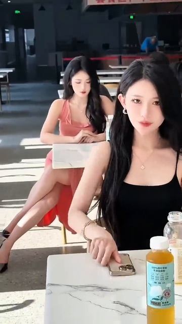 Красивые китайские Девушки