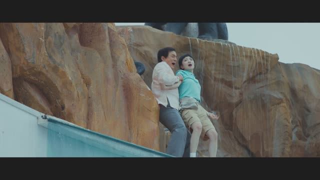 Операция Панда: Джеки и Сю сбегают от наёмников