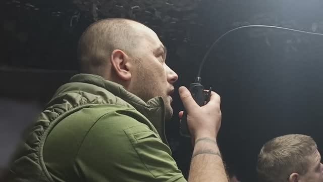 Специальный репортаж "Батальон". Эксклюзивные кадры работы комбата из командного пункта.