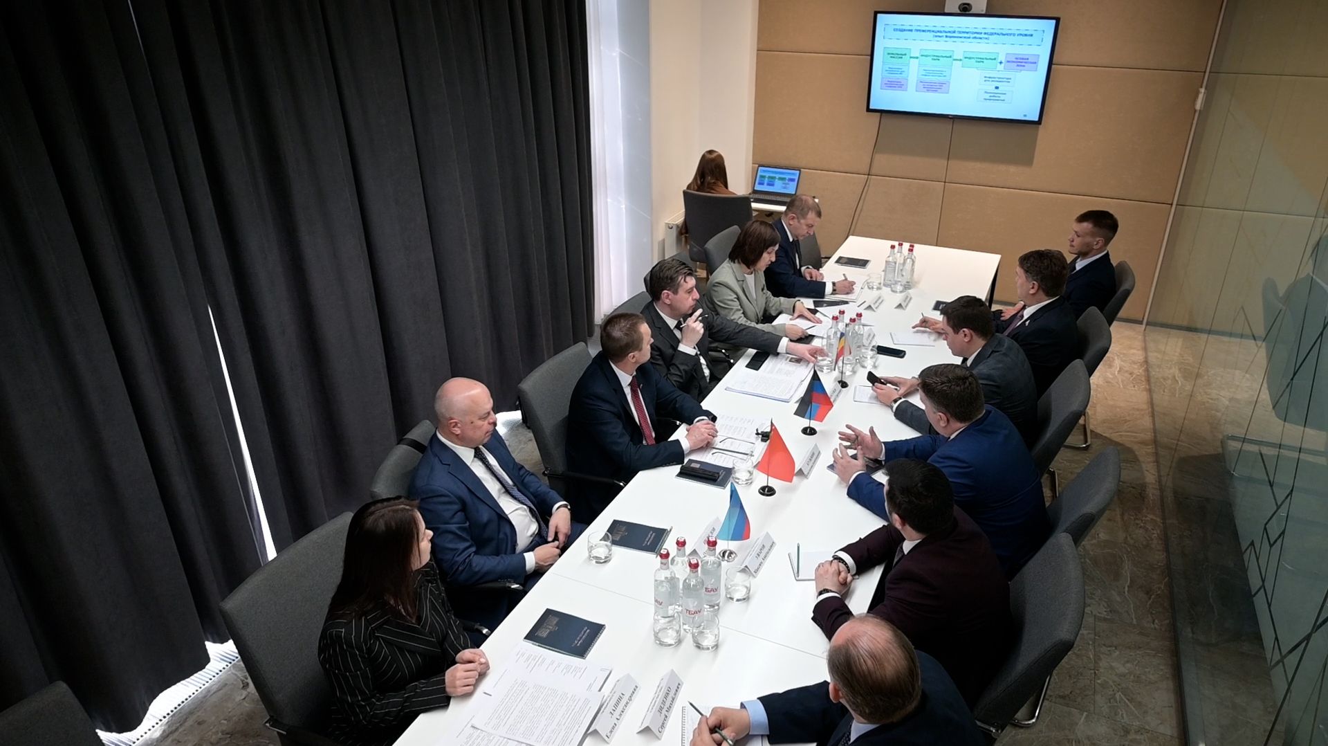 Константин Кузьмин ознакомился с опытом Воронежской области в поддержке инвесторов