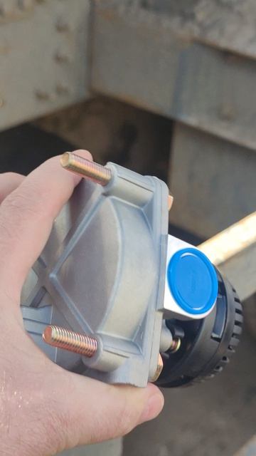 RENAULT KERAX ремонт воздушной системы.