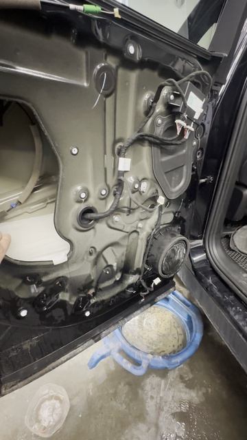 LiXiang L7 - лед в задних дверях. Разбираемся в ЭЛЕКТРОМЭН #lixiang #zeekr #liauto