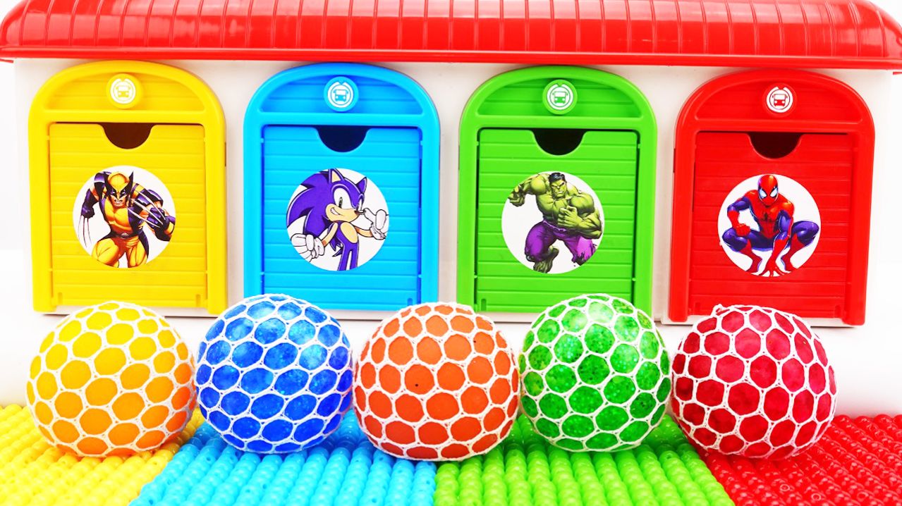 Мультики для детей. Интересные гаражи с яркими мячиками и игрушками. Мультики для малышей смотреть.