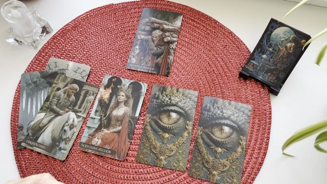 Водолей. Таро прогноз на апрель 2026 года. Гадание онлайн