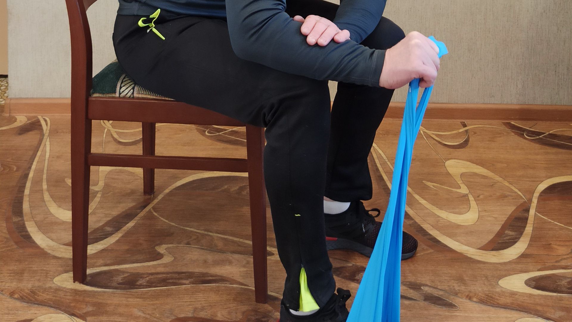 13- Сгибание запястья II вариант (Wrist curl II)