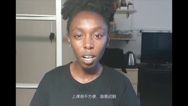 New Era Spoken Chinese 初级下 第2课 住校内还是住校外1 有字幕