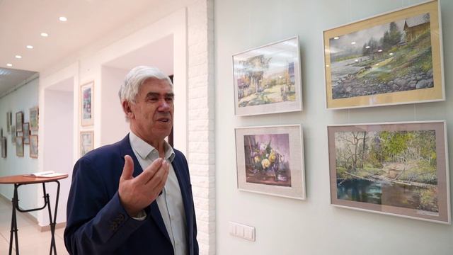 Безграничную акварель родных пейзажей показал художник из Новосибирска