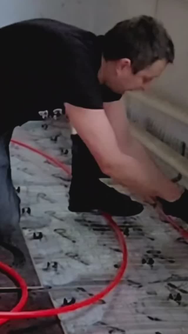 №1-47 Раскладываем трубу теплого пола во второй комнате. 20.03.2026г. День 72