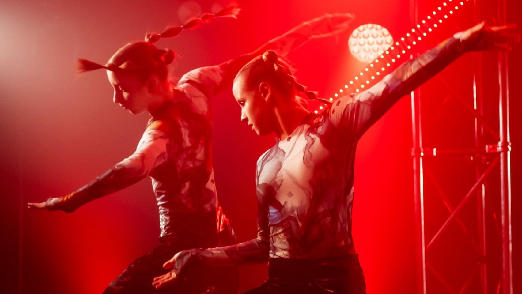 Победители чемпионата DANCE FACTOR CHAMPIONSHIP - Валеева Алена и Диана Быкова