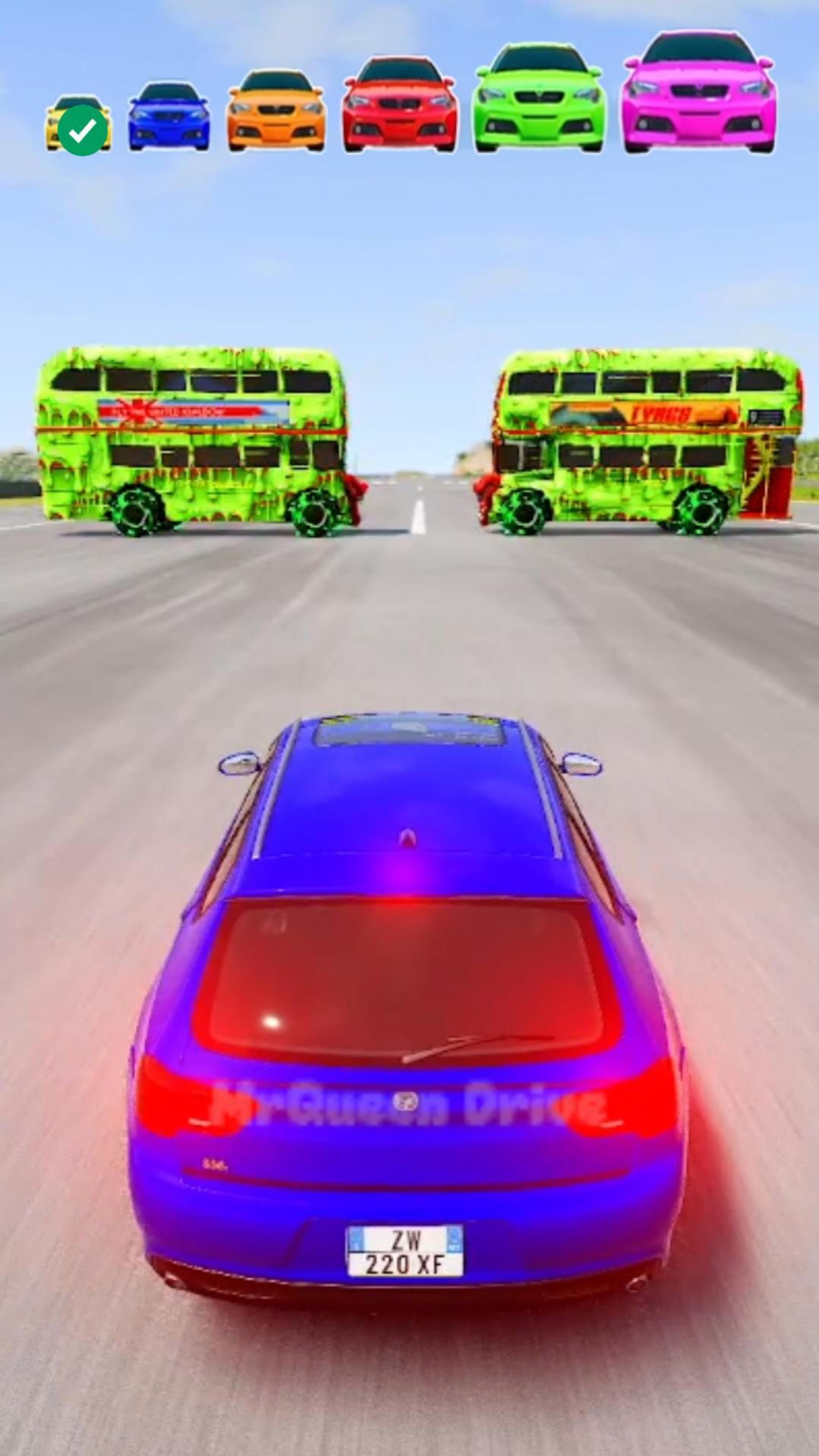 Большая и маленькая машинка против монстра