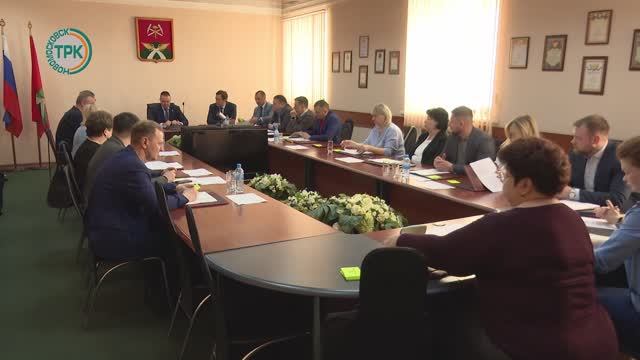 Новомосковские депутаты приняли ряд законопроектов