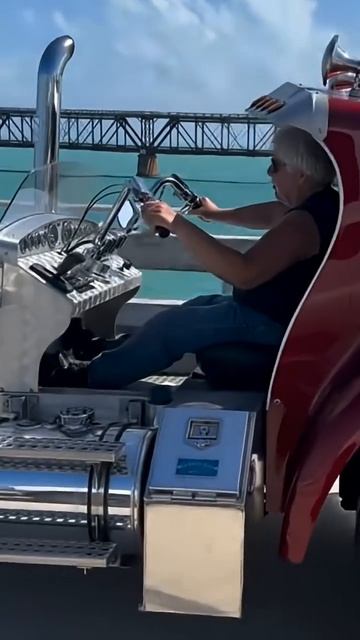 Он что, серьезно?