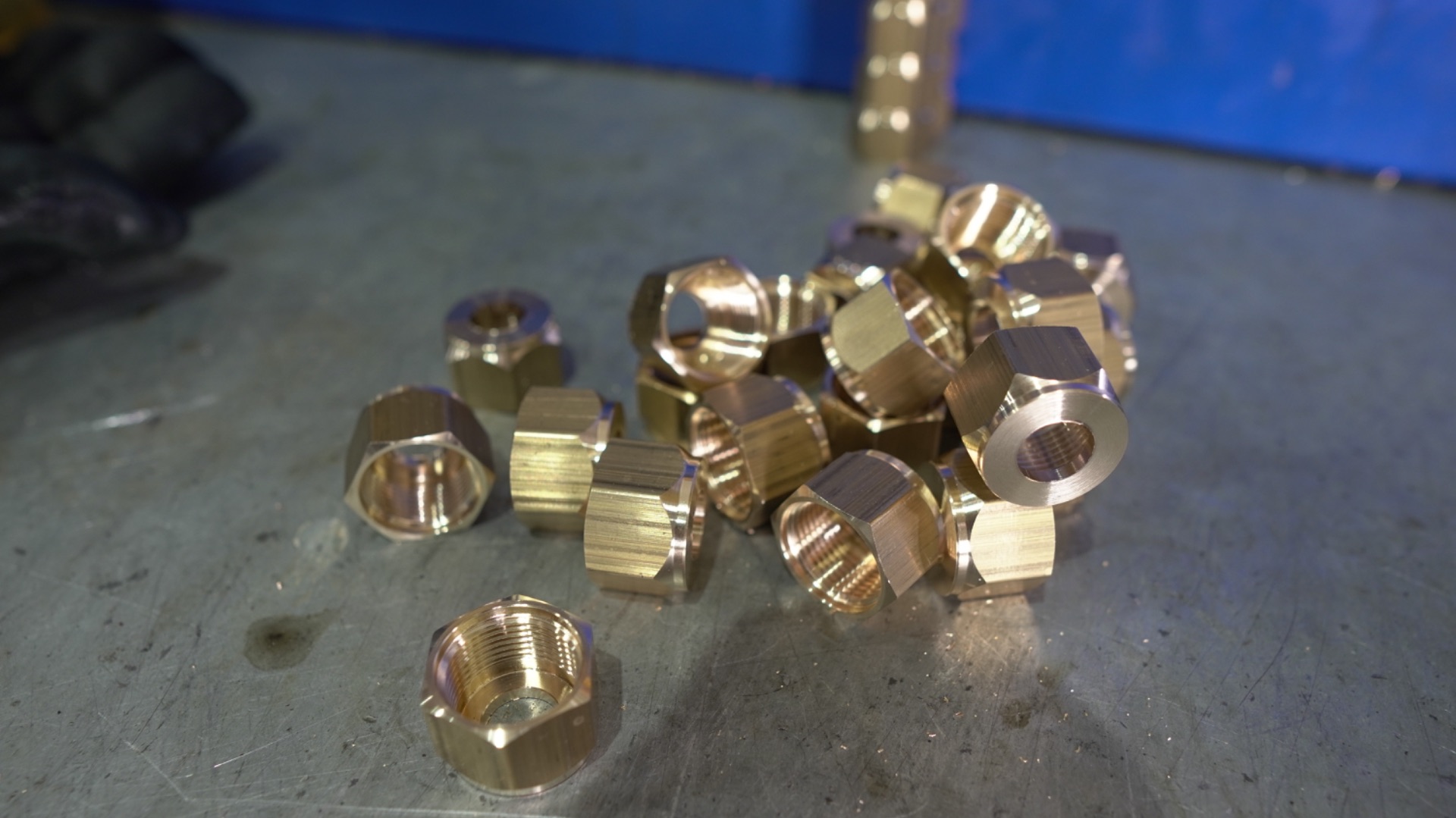 Гайки, которые почти убили мою камеру.