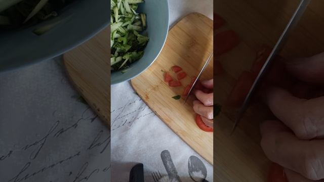 ЗЕЛЁНАЯ ДАЧА: Хрустящий взрыв витаминов! Секретный салат, который съедается первым