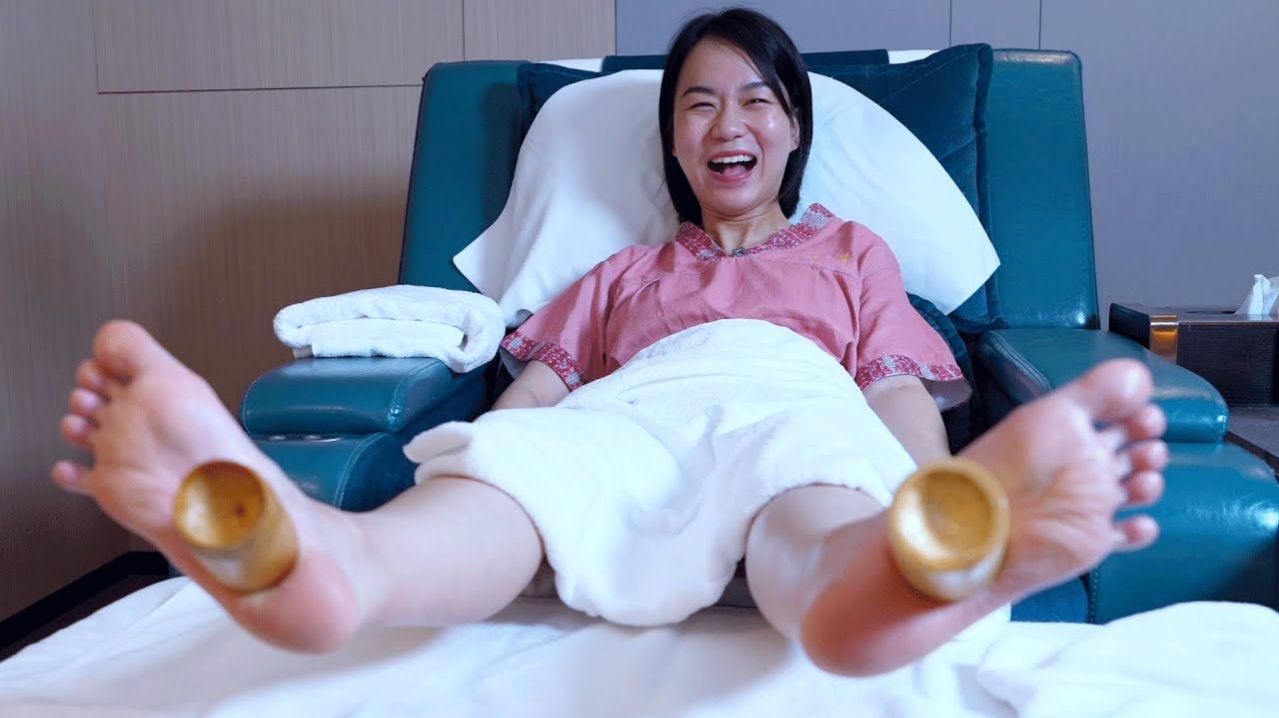 ASMR ｜ Chinese Cupping Foot Massage & Pedicure