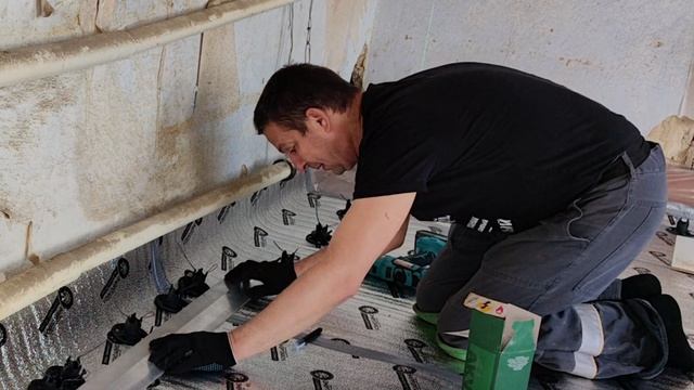 №42 Ставим опооры для сетки во второй комнате. 14.03.2026г. День 66