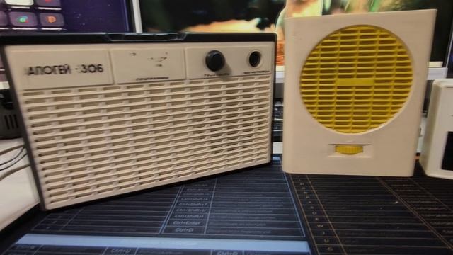РАЗНЫЕ РАДИОТОЧКИ ОБЬ АГ-307 АПОГЕЙ-306 НОВГОРОД УШЕДШИЕ ТЕХНОЛОГИИ МУЗЕЙ РЕТРОЧЕ РЕКВИЗИТ РАРИТЕТ