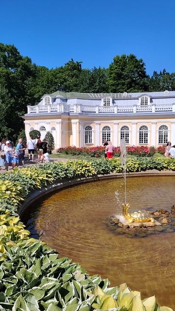 Петродворец.Большая оранжерея. Фонтан Тритон