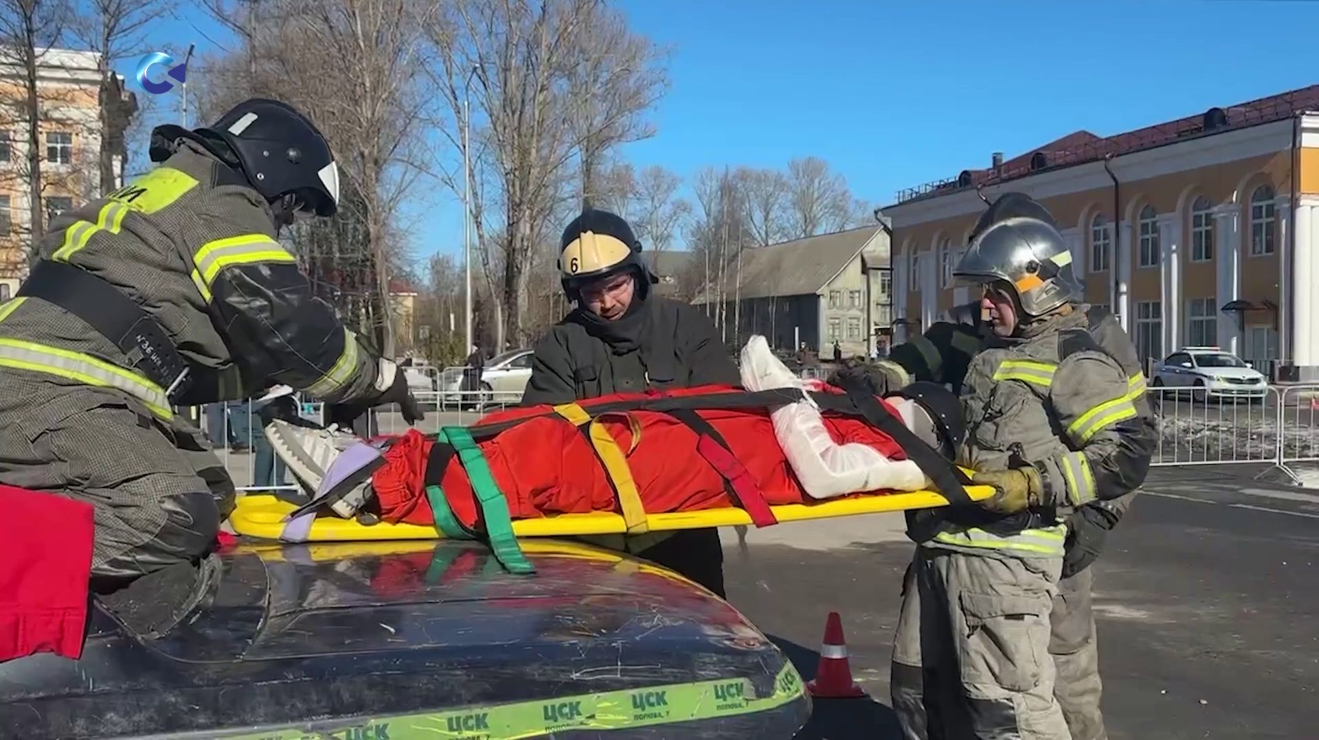 Пожарные из Петрозаводска заняли  1 место на соревнованиях по проведению спасательных работ при ДТП