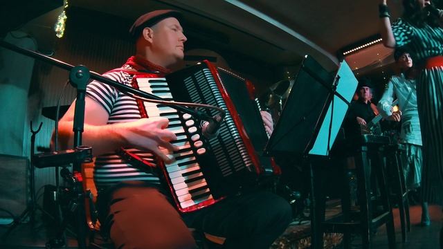 Очи черные (Les yeux noirs) - французская версия!