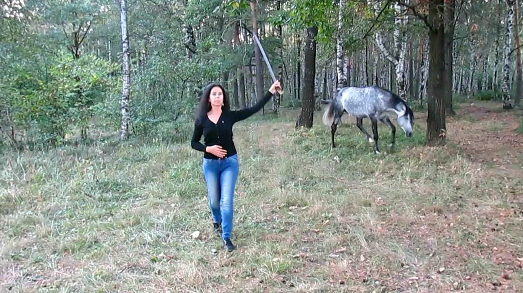 Фланкировка клинковым оружием