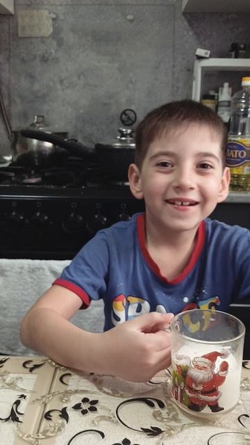 Кристина приготовила детям  наггетсы😋