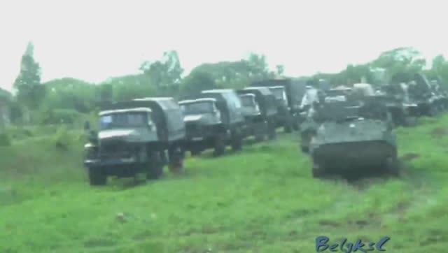 Получай фащист гранату, ты пришел не в эту хату, это хата не твоя...