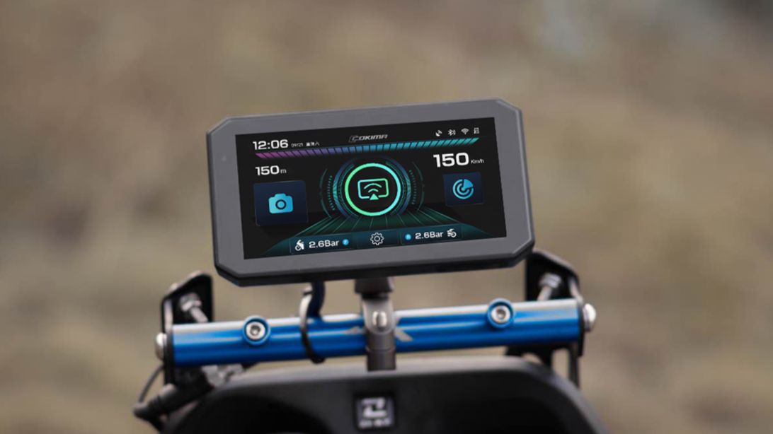 Видеорегистратор 5.5 дюймов c поддержкой CarPlay / Android Auto (2 камеры, TMS, радар)