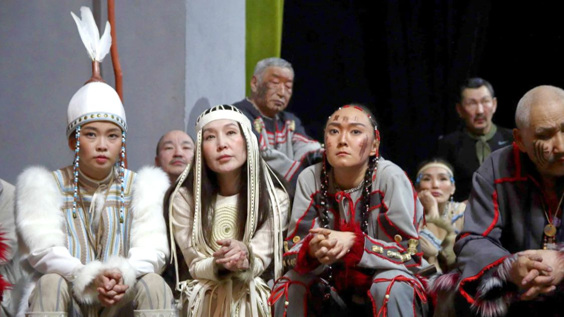 Видеорепортаж с открытия Выставки "Театрология Саха" - 26.03-30.04