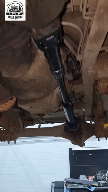 УАЗ Буханка - Заменили убитые карданы-передний и задний