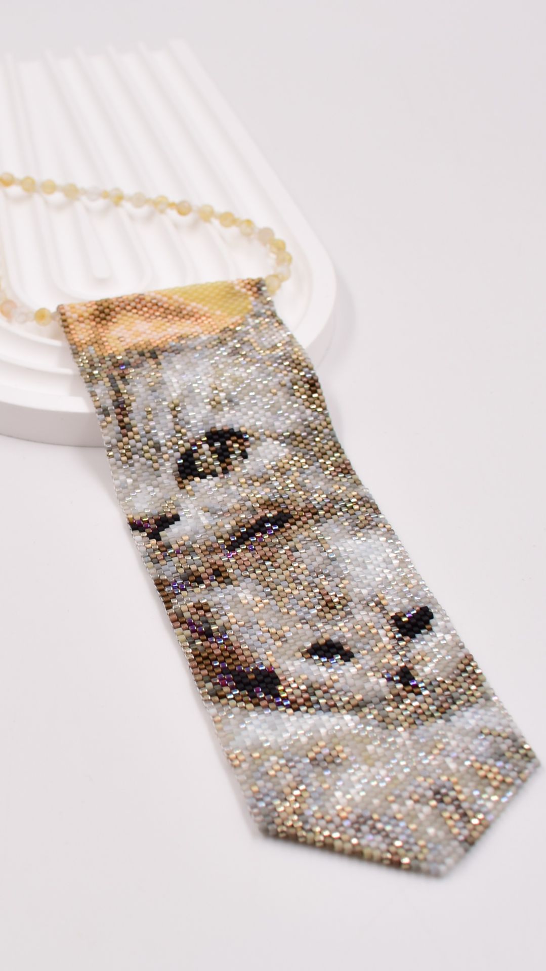 Колье-галстук ручной работы "Кошки"