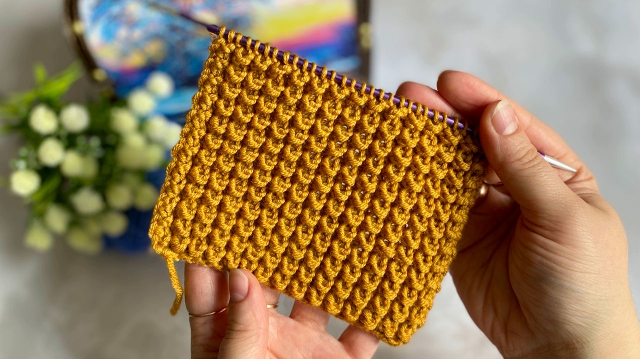 Пышный рельефный узор спицами «Кукурузка» или «Ёжики», или «Узелки»