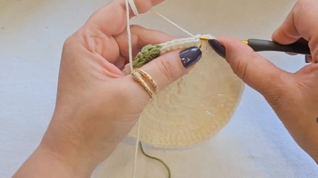 Вязаная подставка под горячее