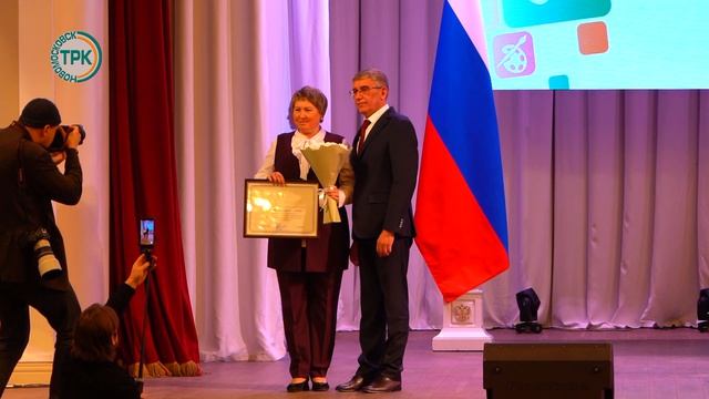 Работников культуры с профессиональным праздником поздравил губернатор Дмитрий Миляев