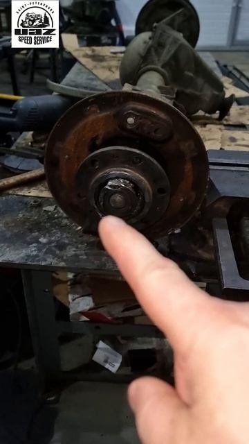 УАЗ Профи - Лопнула полусь,мост заклинил (