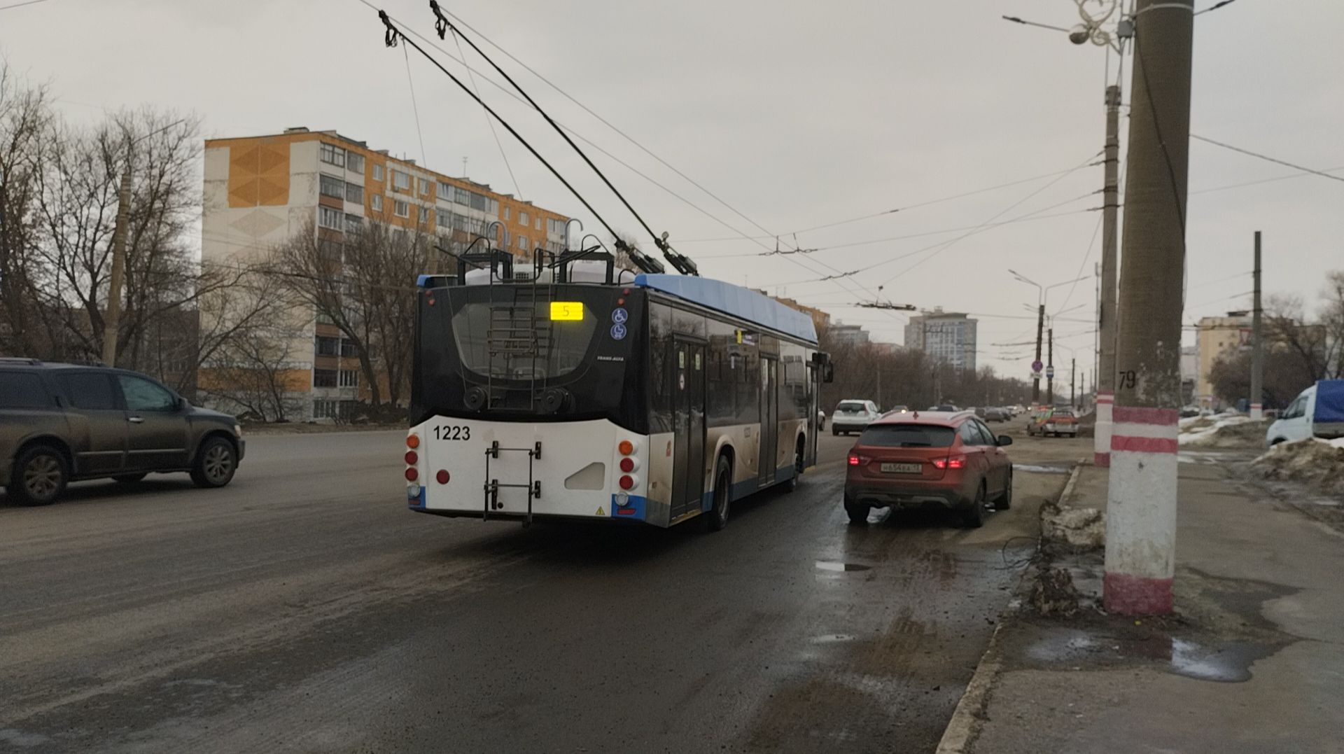 Поездка на троллейбусе ВМЗ-5298.01 «Авангард» № 1223, маршрут 5