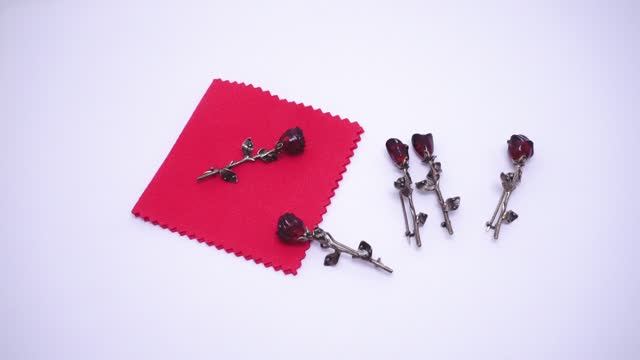 Изящная Брошь цветок Роза ( янтарь бронза латунь) розочка маленькая 236