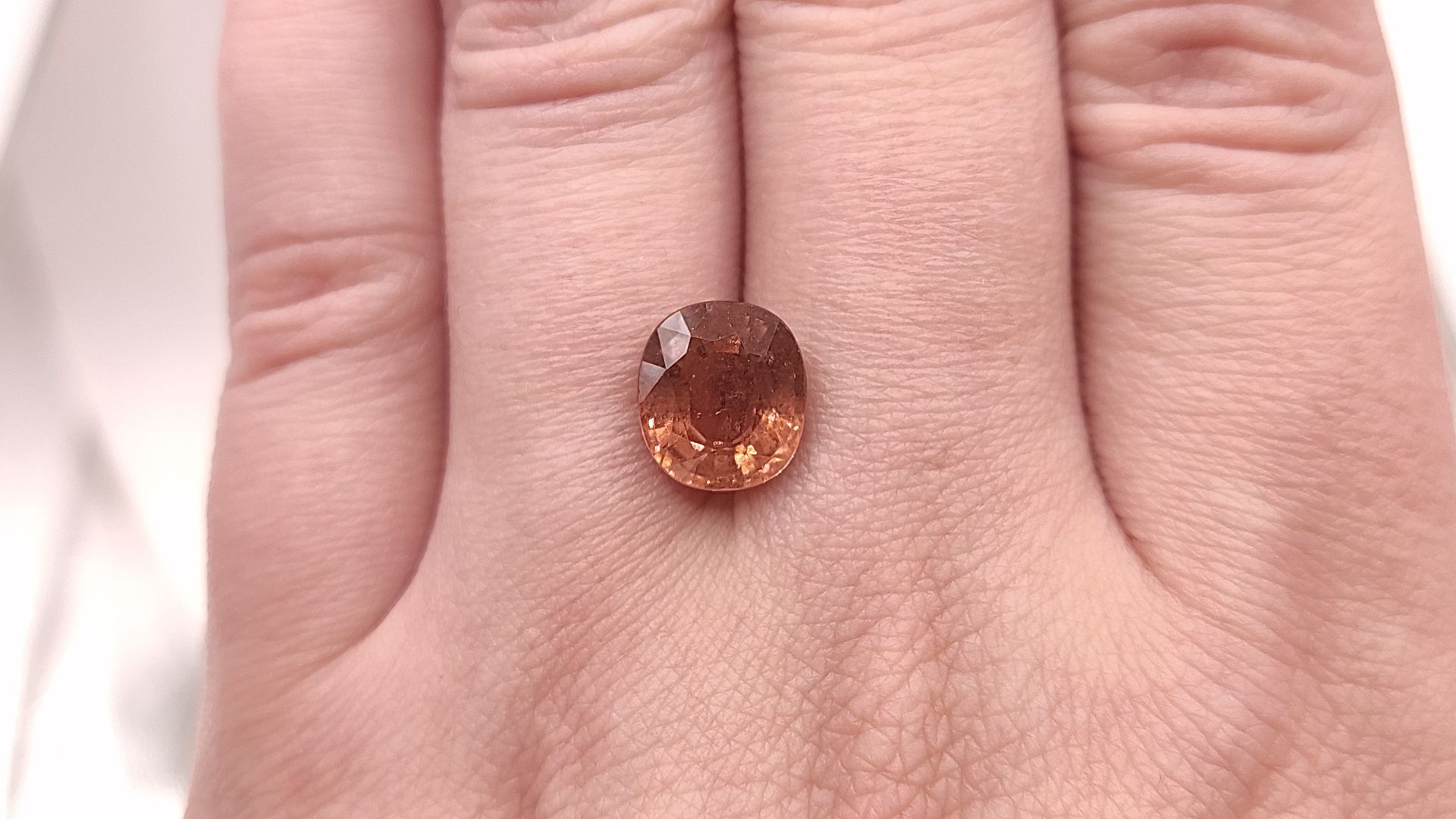 Турмалин кушон 3.84 ct. Мозамбик + гемм. заключение