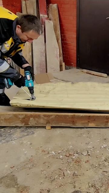 №3-49 Сегодня будем делать импровизированный лоток для бетона. 24.03.2026г. День 76