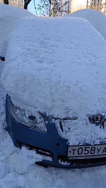 это было зимой. Чистка снега