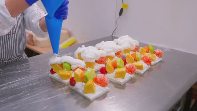 Попробуйте самые популярные в Японии фруктовые бутерброды! ASMR