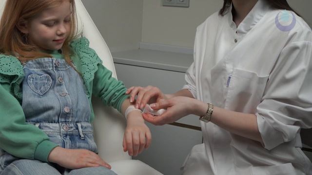 Как обрабатывать РАНЫ ПРАВИЛЬНО - перекись водорода - ускоряем заживление! #перекись  #здоровье