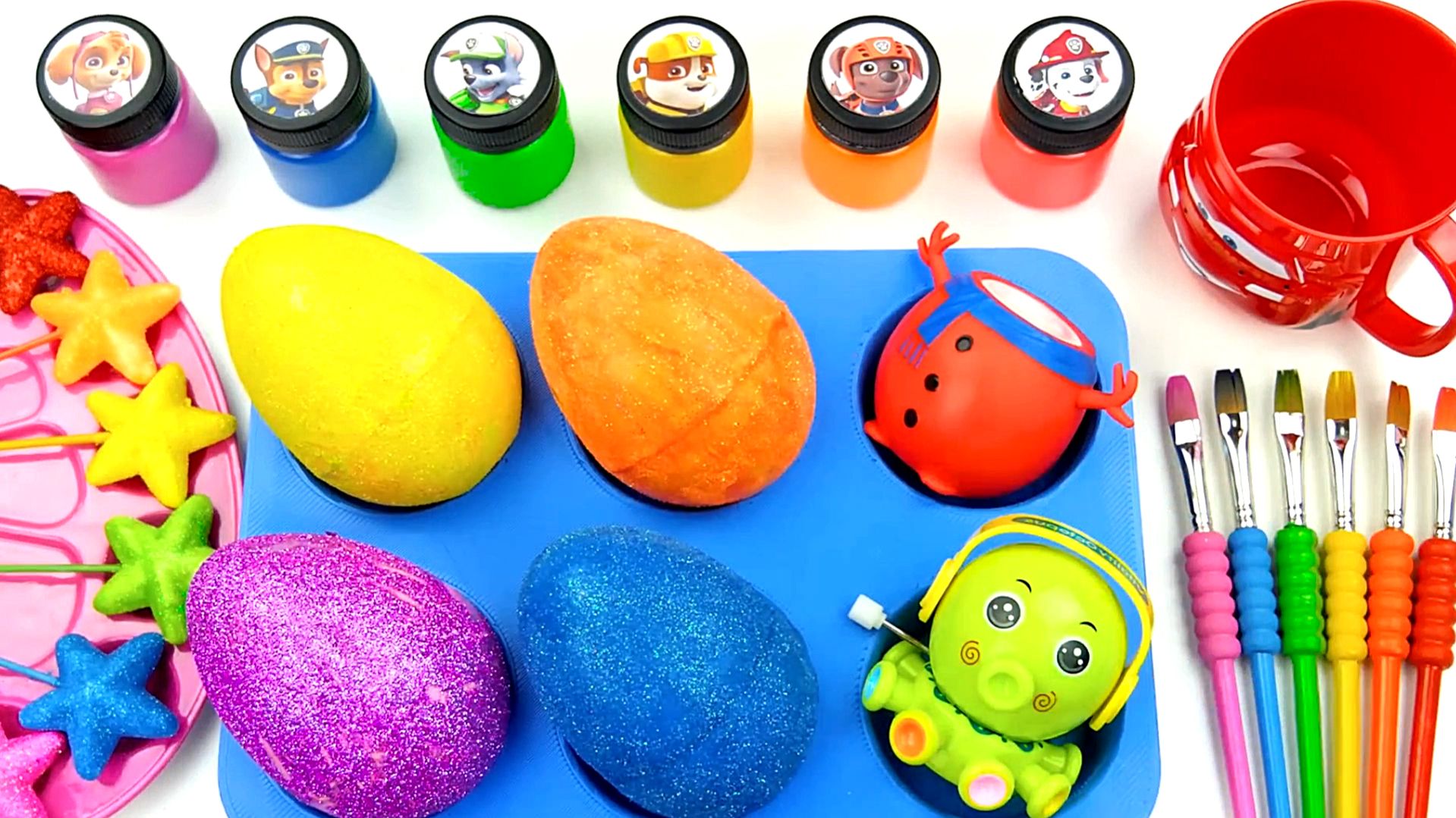 Мультики для детей и малышей. Превращение бусинок в яйца. Игрушки и слаймы