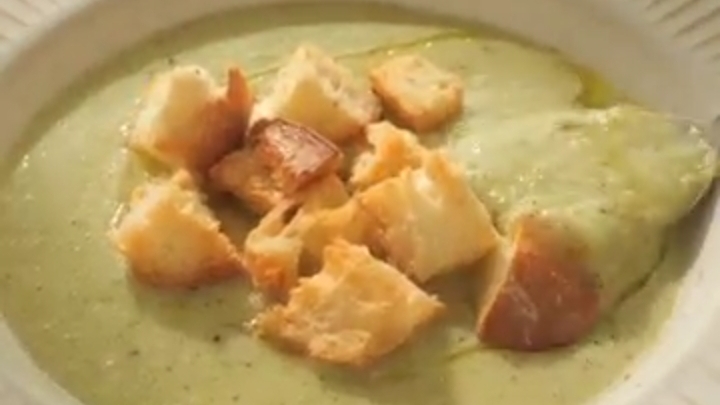 Суп-пюре из брокколи и кабачков...🍲🥦😋