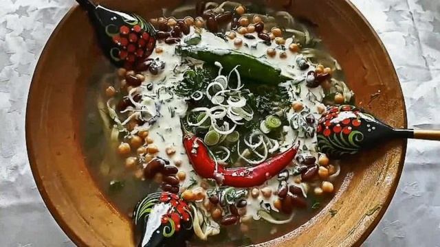 ОШИ БУРИДО - СУП ИЗ НУТА С ДОМАШНЕЙ ЛАПШОЙ